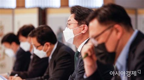 포토 모두발언하는 이억원 기재부 1차관 아시아경제