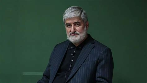 واکنش علی مطهری به تنش در میزگرد پزشکیان مقصر اسفندیاری است مجری نباید میکروفن را قطع می‌کرد