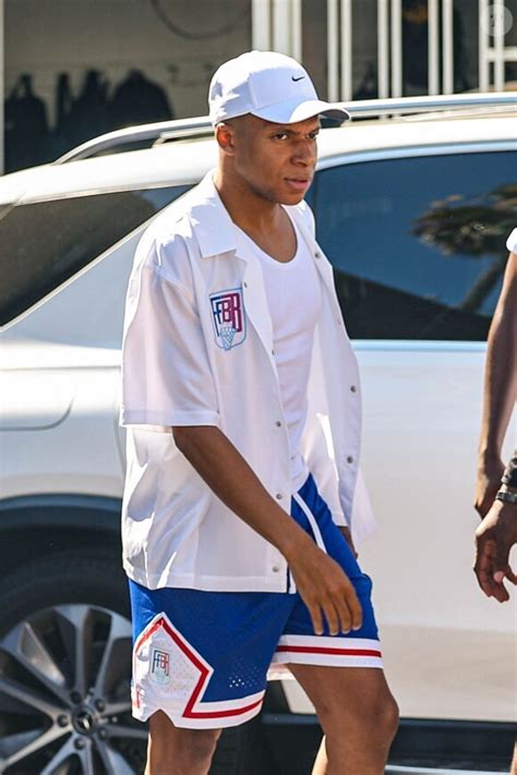 Photo Exclusif Kylian Mbappé et Ousmane Dembélé en vacances à la