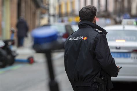Detienen A Un Hombre En Málaga Por La Muerte De Su Pareja E Investigan
