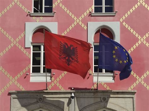 Drzna Napoved Iz Albanije