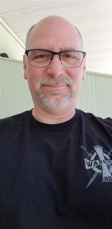Pin By Jake Villanueva On Daddies Good Looking Older Men How To Look