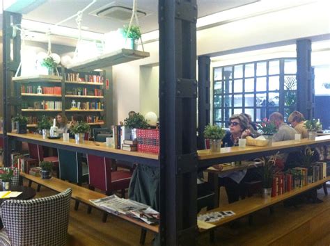 Al Pan, Pan y al Vino, Vino.: Caffè dei Poeti, un italiano de estreno.