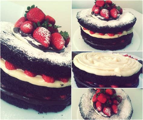 Naked Cake de massa de chocolate e recheio de dois amores e morango Delíciaaa Desserts