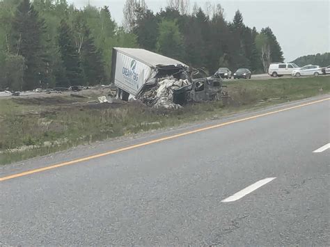 Un mort dans une collision à Saint Roch des Aulnaies Journal Le Placoteux