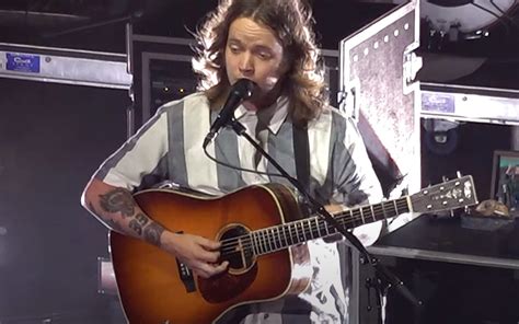 Billy Strings Honors The Great Bill Monroe With Cover Of “uncle Pen