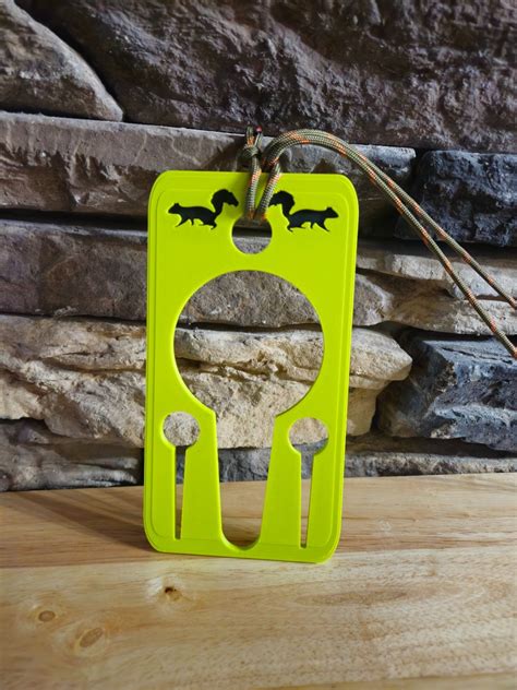 Portable Squirrel Skinner Tree Hung Game Skinning Tool Camping