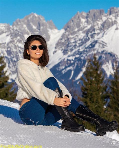 Model Irina Dreyt Latest HD Pictures