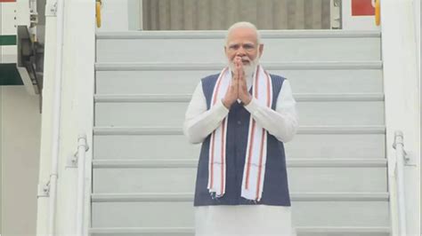 Pm Narendra Modi Remains Worlds Most Popular Leader Global Leader
