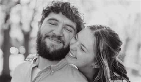 Megan Hopper And Kyle Lewis Wedding Website