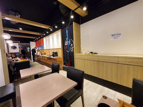 米川食堂 便當專賣的菜單評論圖片 台中市南區好吃CP值超高的餐廳 愛玩記