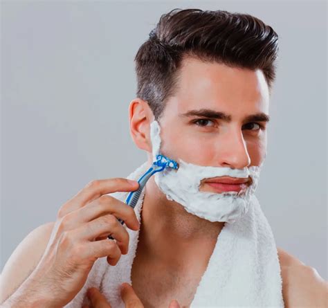 Gillette Presto 3 Disposable Razor For Men Gillette In