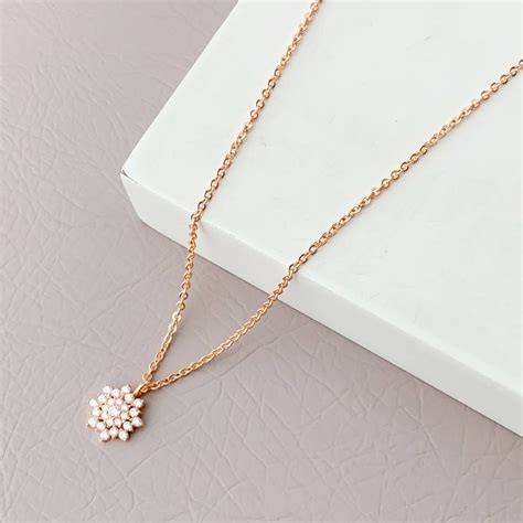 Jual Yellow And White Gold Model For Mco Set Model Like Picture Shopee Indonesia