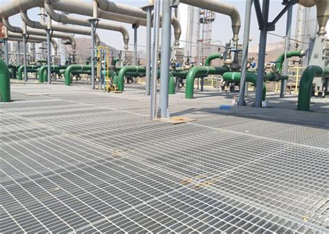 Industrial Overhaul Platform Galvanised Steel Grid Flooring For Staff