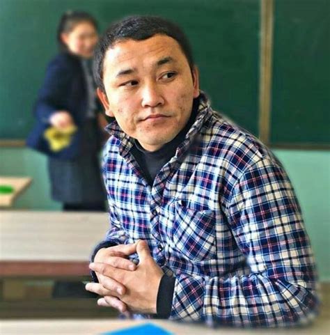 Paparazzi Mn О Мөнхжин Анх 28 насандаа Ihc Apes одоогийн Sg Apes багийг үүсгэн байгуулж