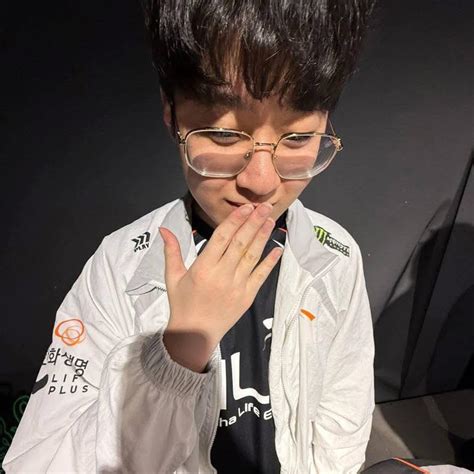 Clb Clb BƯỚc ChÂn Xanh ChƯƠng TrÌnh ChỦ NhẬt Xanh 2025” ♻️ Clb Bước Chân Xanh Chính Thức