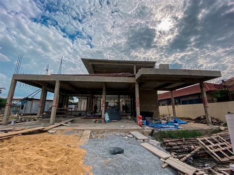 งานก่อสร้างบ้านพักอาศั บริษัท บัวแสงจันทร์ สถาปัตย์ จำกัด