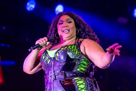 Wardrobe Designer Sues Lizzo For Harassment Racism Toxic Workplace