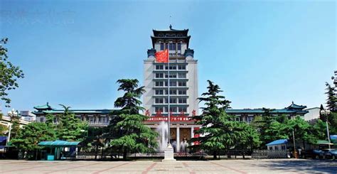 李先逵：新时代中国民族建筑的传承、保护与发展