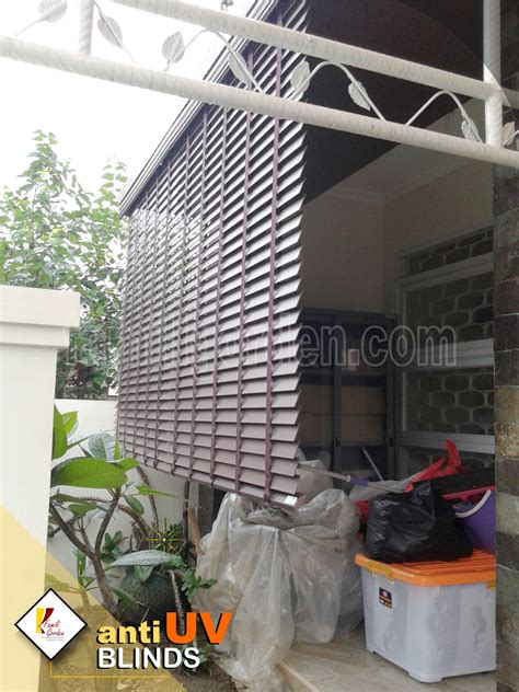 Gorden Tirai Penghalang Panas Matahari Dan Tampias Air Hujan Famili Gorden Jual Gorden Dan