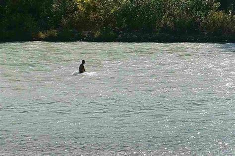 Ragazzino Di 12 Anni Rischia Di Annegare Nell Adda Il Campione Di