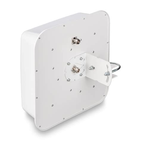Широкополосная 2G/3G/4G MIMO антенна 15 дБ KAA15-700/2700 цена,купить в ...
