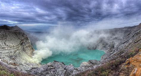 Four Things You Will Found On Ijen Crater Kawah Ijen