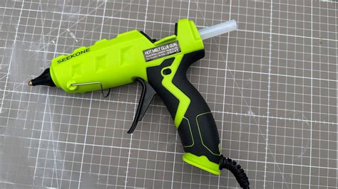 How To Pick The Perfect Hot Glue Gun That Also Just Happens To Look