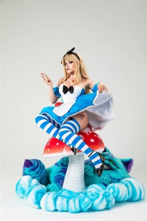 Kalinka Fox Alice In Wonderland Cosplay Video Leaked Influencers Gonewild