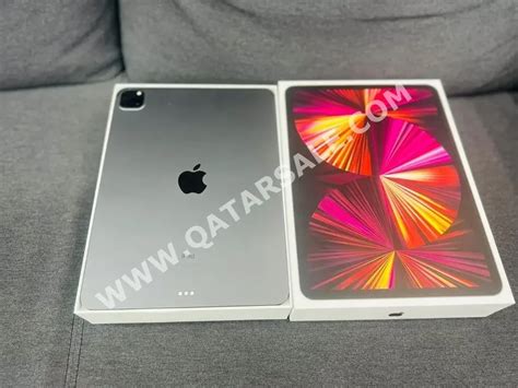 أبل آي باد الجيل الثالث 128 جيجابايت نظام الاتصال واي فاي فقط للبيع في قطر