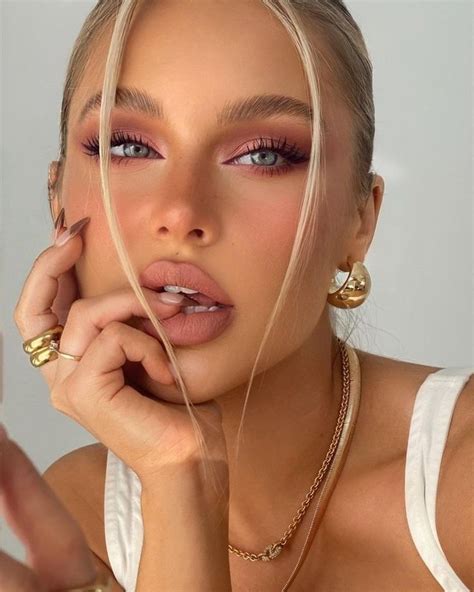 Pin De Luxury Girl Em Makeup Ideias De Maquiagem Inspiração