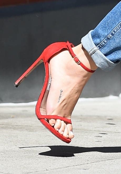 Im So Insanely Obsessed With Every Part Of Her Body💦 Rselenagomezhot