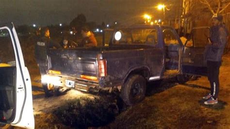 Persecución choque y dos detenidos tras una entradera en Almirante Brown Infobae