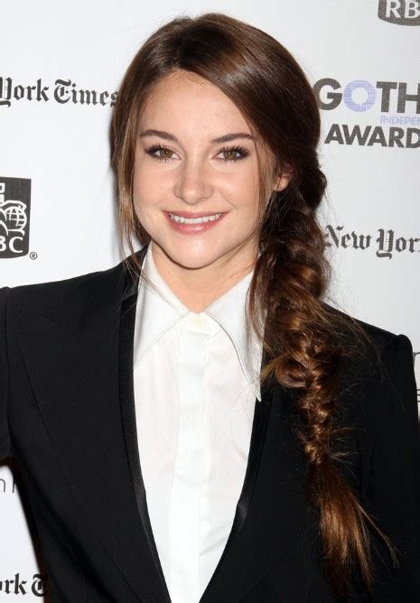 Shailene Woodley Long Sleek Hairstyle With Side Braid Hairstyles Weekly