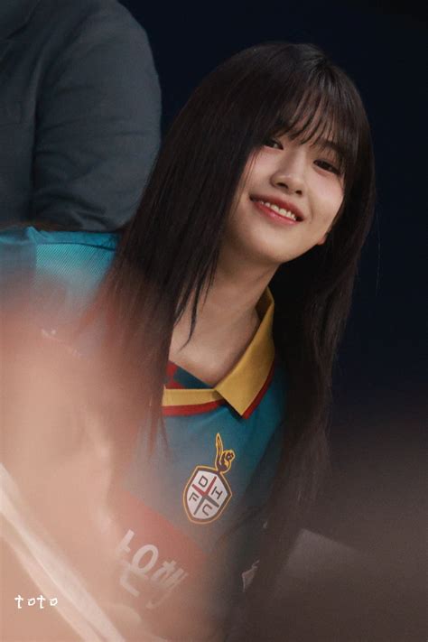 스압 대전 하나시티즌 유니폼 입은 대전의 딸 안유진 If 웃긴자료 ‥‥‥‥‥、 도탁스 Dotax