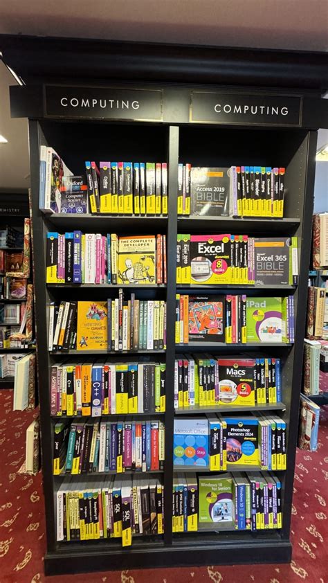 每周末带孩子去英国剑桥 Waterstones 图书馆看书 小赖子的英国生活和资讯
