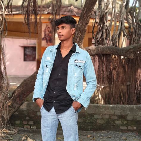 Sumeet Roy 🖤 Sumeet3824 • Instagram Photos And Videos