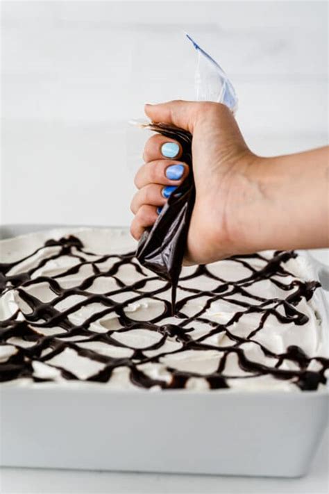 No Bake Mocha Mud Pie Dessert Crazy For Crust