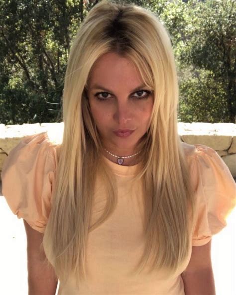 Britney Spears 10222021 • Celebmafia