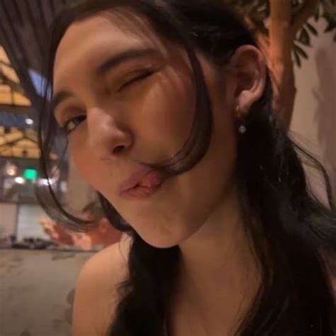 Sofia Salinas Sof Iiaa Threads Say More