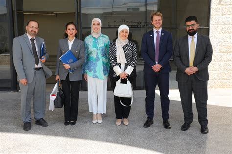 التطبيقية الأولى بين الجامعات الخاصة باعتمادها كمركز معتمد للاختبار