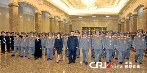 金正恩拜谒锦绣山太阳宫 纪念劳动党建党68周年组图 搜狐滚动