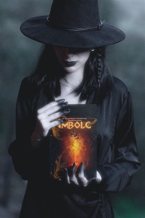 Imbolc Guide Rituals Magic To Celebrate The Reawakening Earth Sabbat