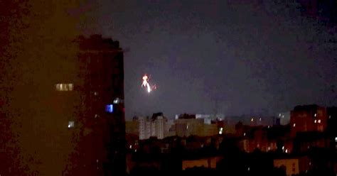 Fiammata Nella Notte Di Kiev Contraerea Ucraina Abbatte Tutti I Droni