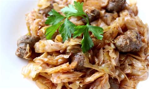 Рецепта за прясно зеле с наденички кулинарнобг