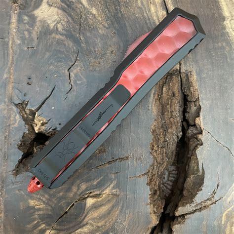 Microtech Makora De Weathered Red Bubble Inlay Weathered Red Full