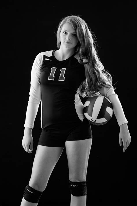Senior Portrait Photo Picture Idea Volleyball Volleyball Senior