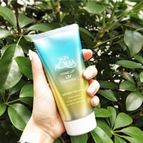 Skin Aqua Tone Up Uv Essence Mint Green Spf50 Pa Lazada Indonesia