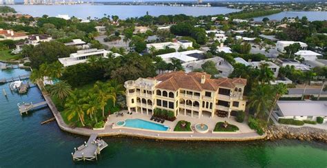 14000 Square Foot Waterfront Mansion In Sarasota Fl Homes Of The Rich