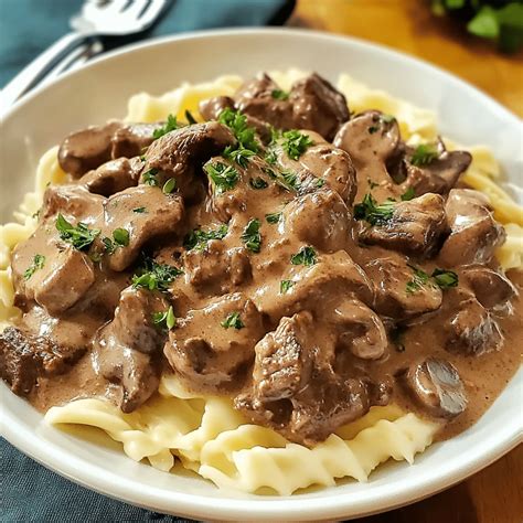 Slow Cooker Beef Stroganoff Yummy Wonders